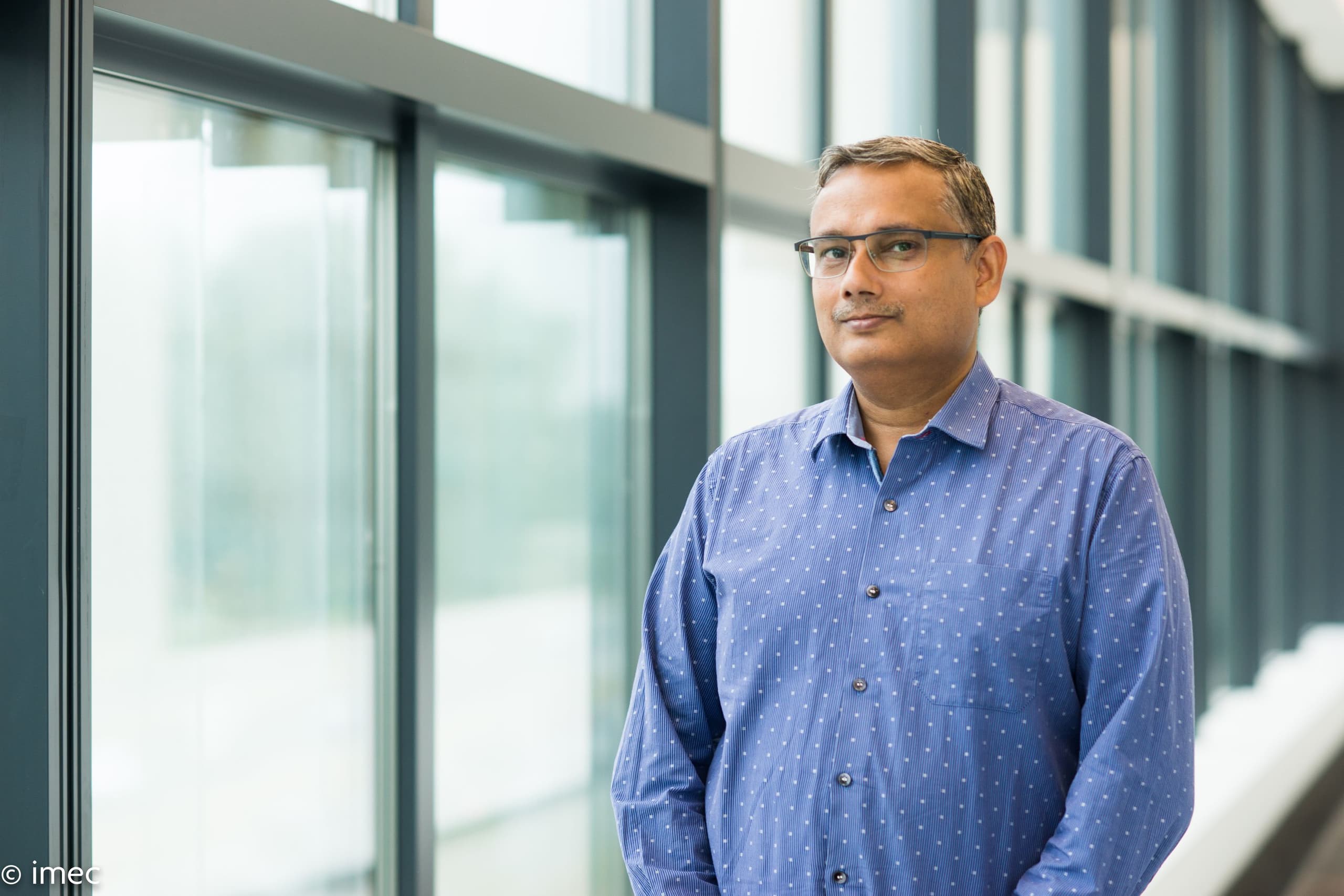 2D-material based devices in the logic scaling roadmap | imec