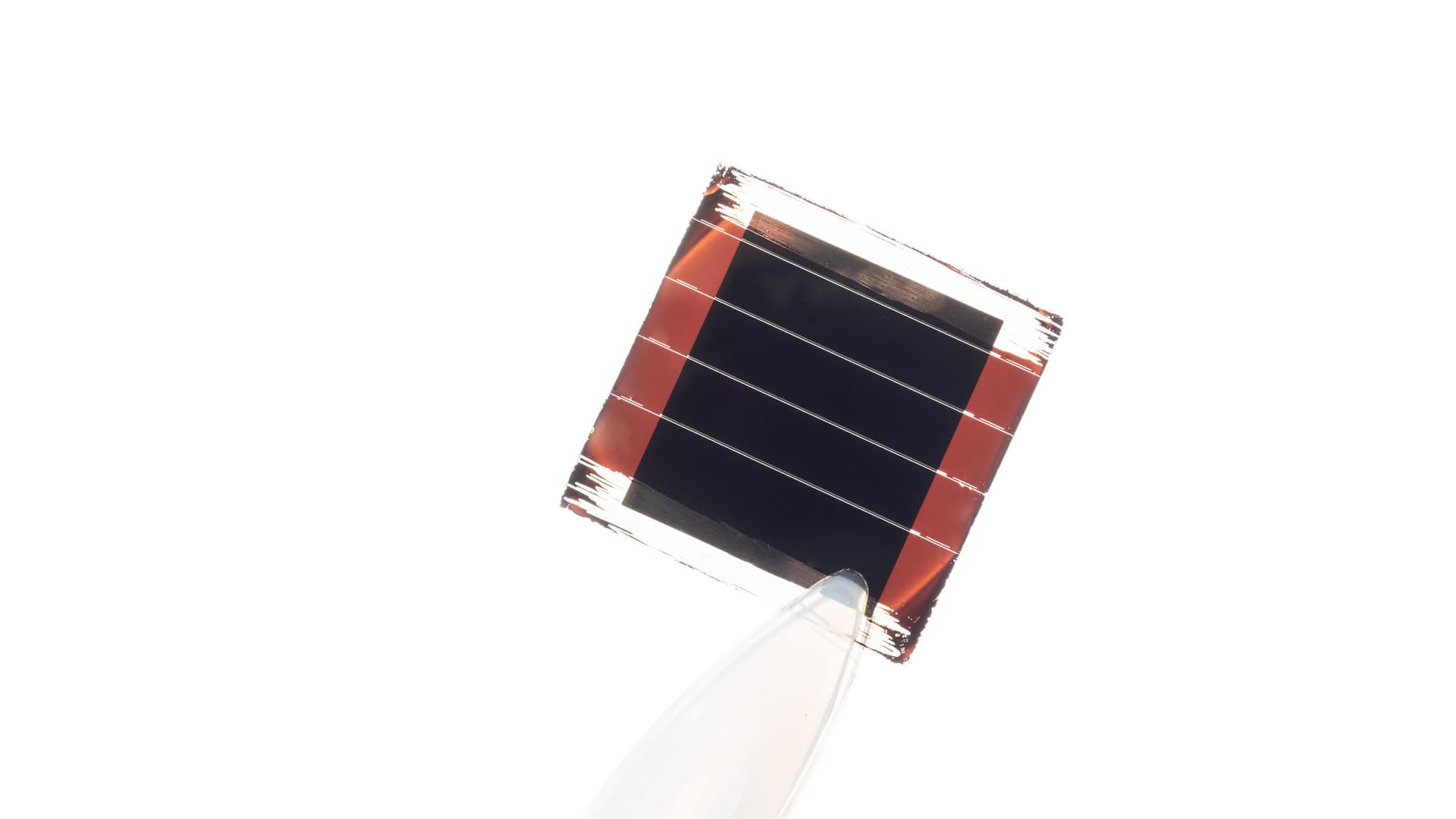 Enhancing efficiency and stability of Perovskite solar cells | imec