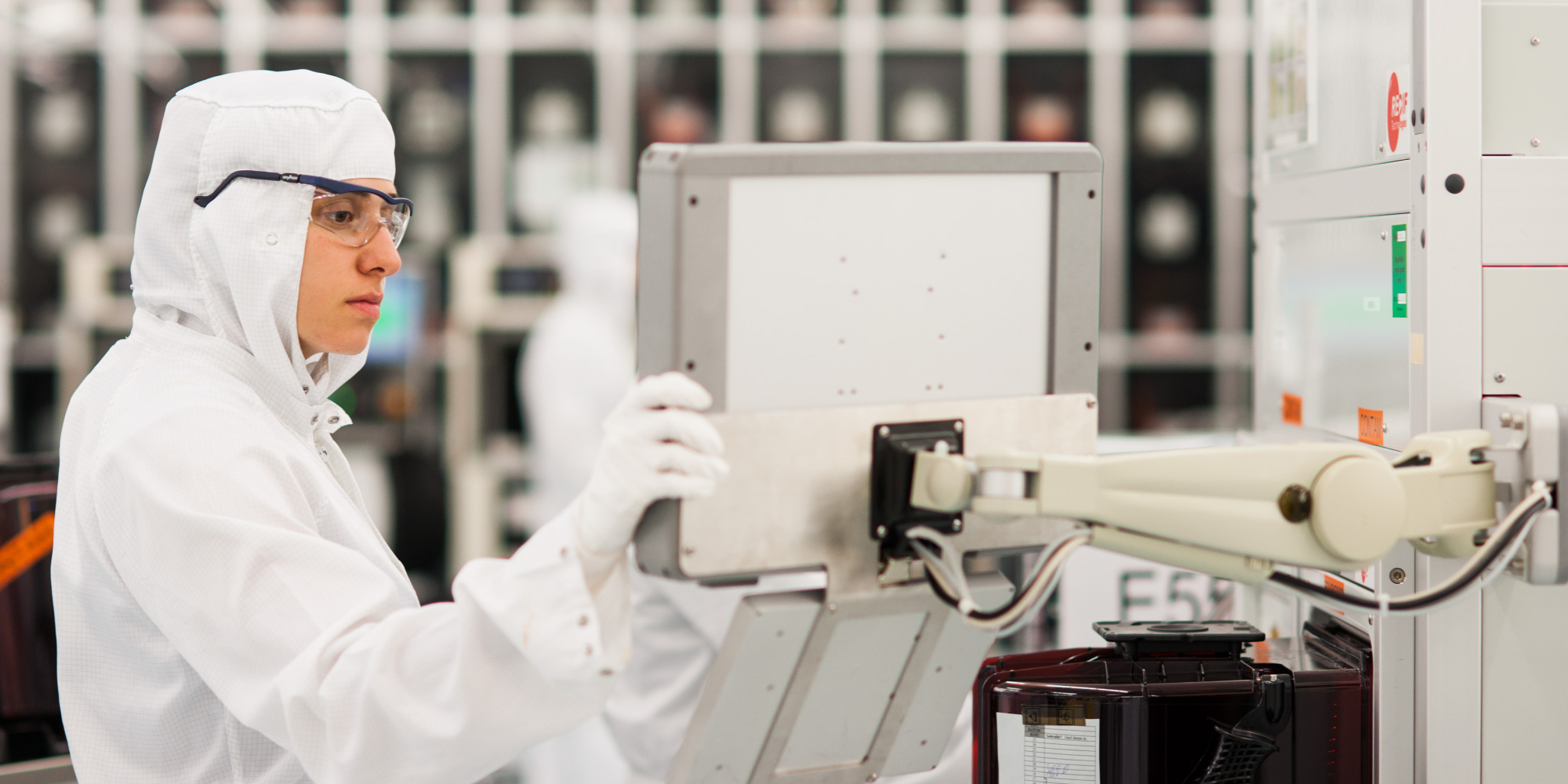 Next-gen data storage: more info on a smaller surface | imec