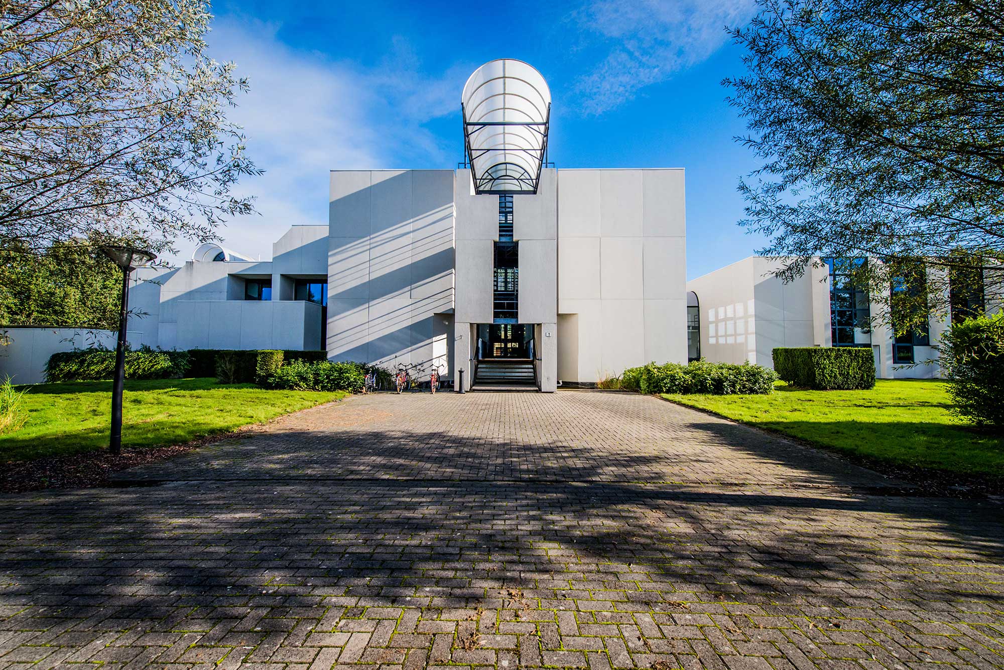 Imo-imomec: a hidden gem in materials R&D and related services | imec