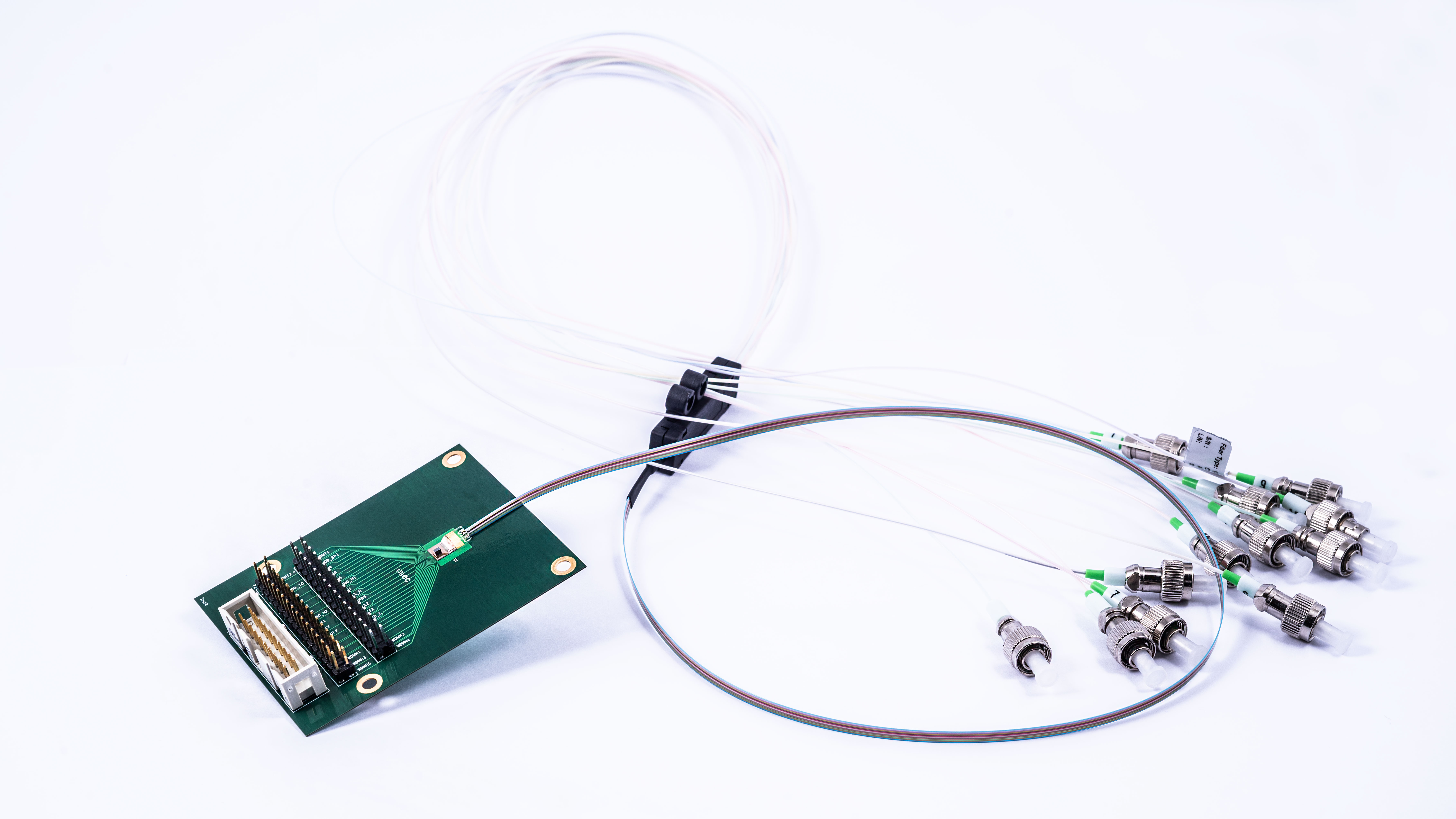 Silicon photonics technology for next-generation datacenter interconnects